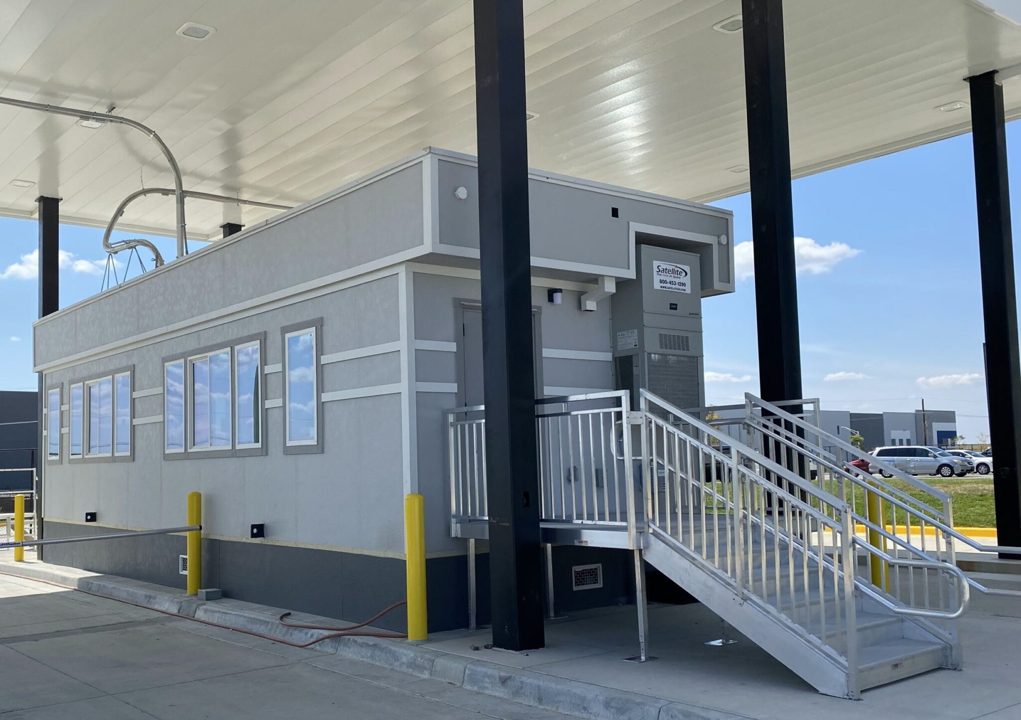 Bringing Your Vision to Life with A Custom Mobile Office | Satellite ...
