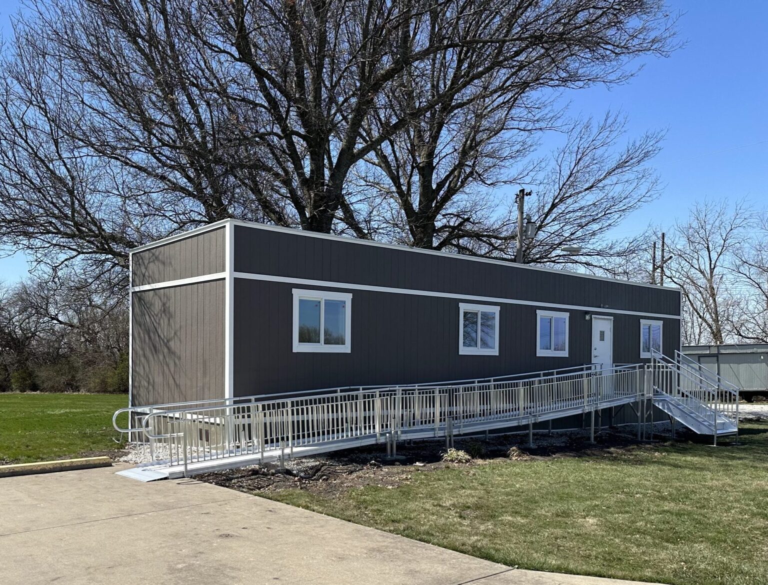 Bringing Your Vision to Life with A Custom Mobile Office | Satellite ...